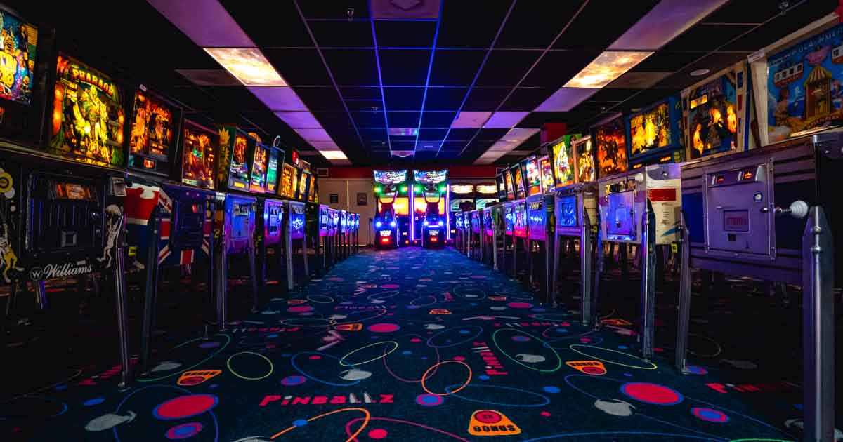 You'll Feel Like It's 1985 Again At This Incredible Retro Arcade In Texas