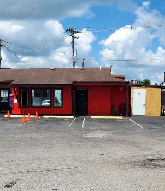 This Mouthwatering Indiana BBQ Spot Has A Cult Following For Good Reason