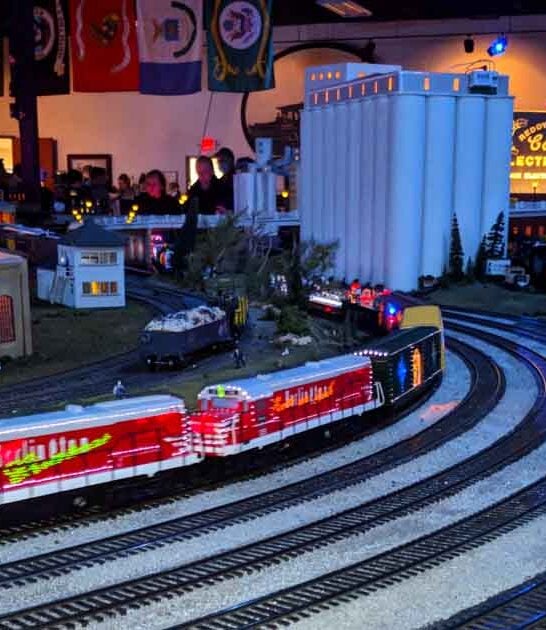 indoor train display minnesota ftr