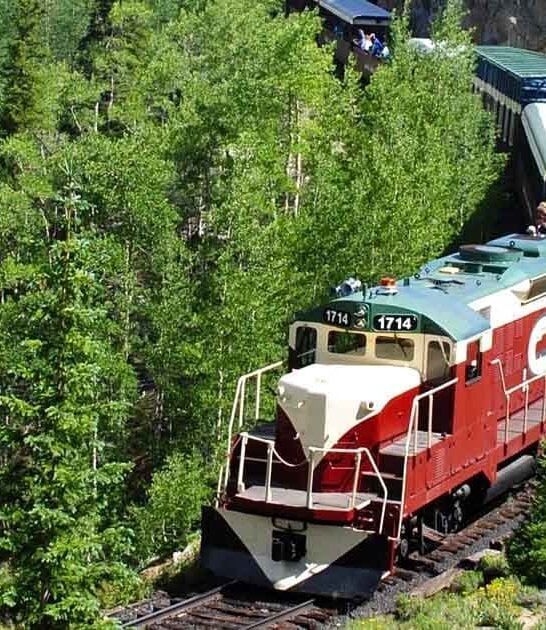 Pack Your Bags For These 7 Awe-Inspiring Train Rides Across Colorado