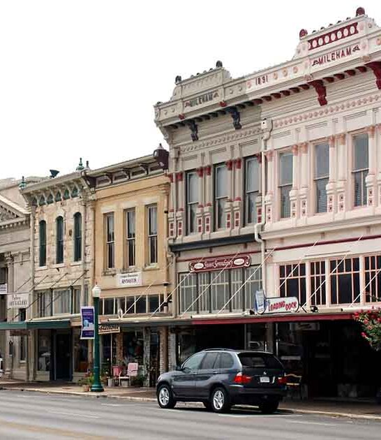 known texas towns neighbors ftr