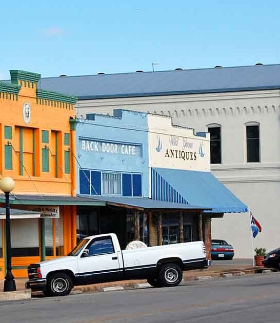 knows name towns texas ftr