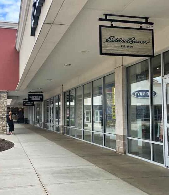 large outlet mall wisconsin ftr