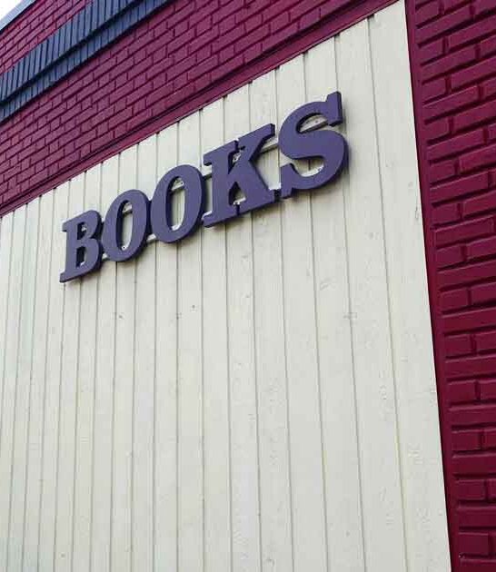 largest used bookstore washington ftr