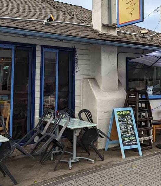 One Bite At This Legendary California Breakfast Spot And You&rsquo;ll Understand The Hype