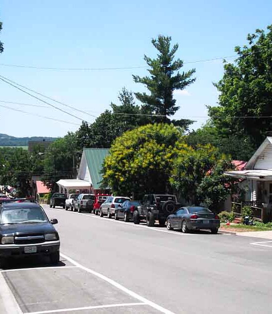 love eccentric town missouri ftr