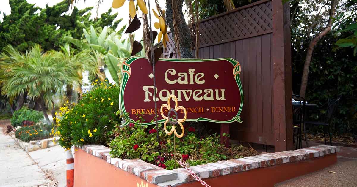 Treat Yourself To Maple Bacon Beignets At This Award-Winning California ...