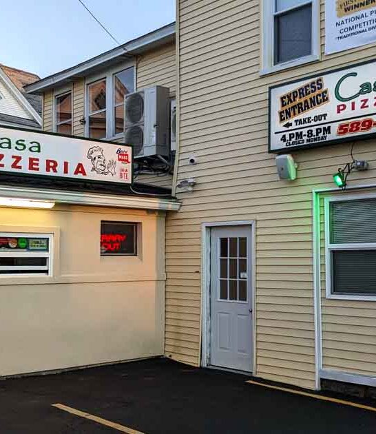 massachusetts pizzeria wait worth ftr