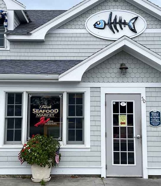 massachusetts waterfront seafood restaurant ftr