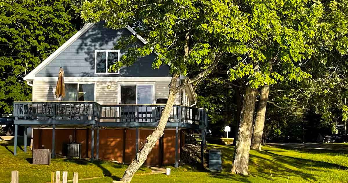 You'll Fall In Love With This Picture-Perfect Cottage Right On The ...