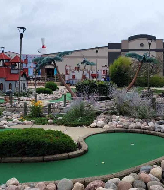 mini golf course indiana ftr