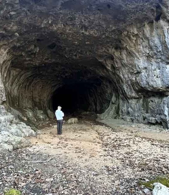 missouri discover unbelievable cave ftr