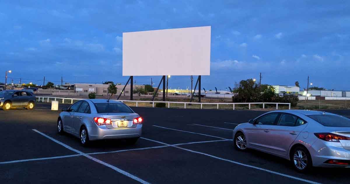 The Nostalgic Arizona Drive-In Theater You Need To Visit This Summer