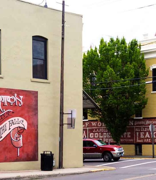 oregon unbelievably charming towns ftr
