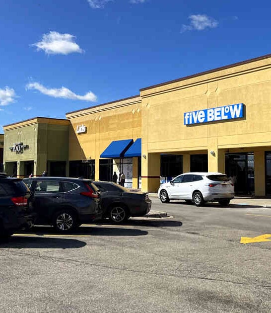 outlet mall retail wisconsin ftr
