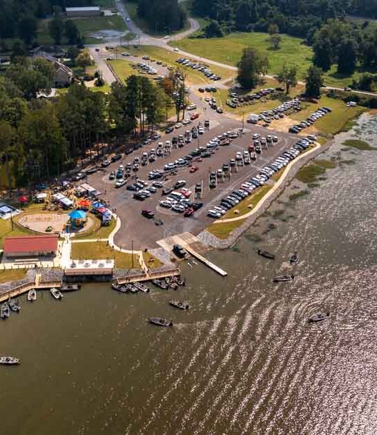 peaceful lakeside town alabama ftr