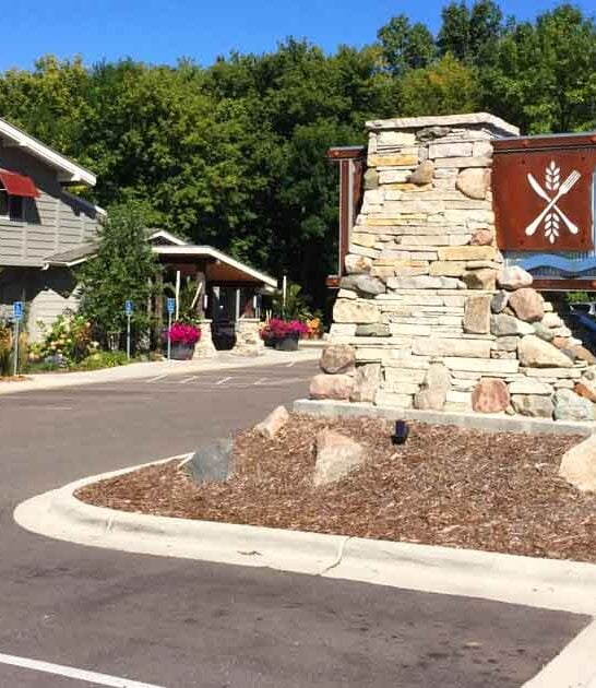 peaceful waterfront restaurant minnesota ftr