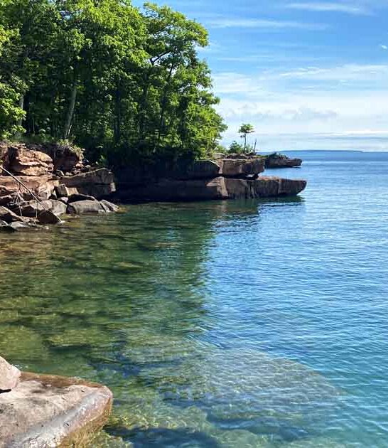 peaceful wisconsin park crowds ftr