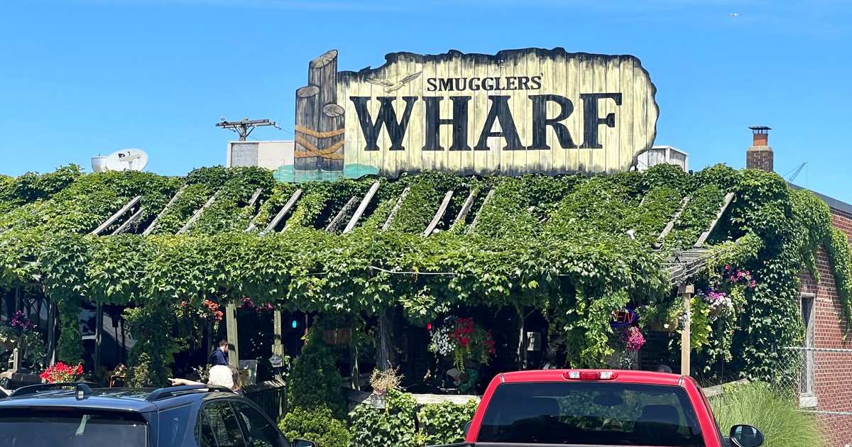 Most People Don't Know This Pennsylvania Seafood Spot Serves The ...