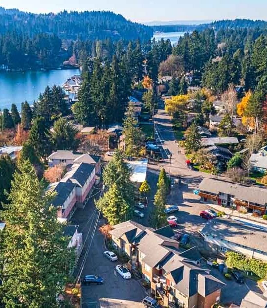 quaint lakefront town oregon ftr