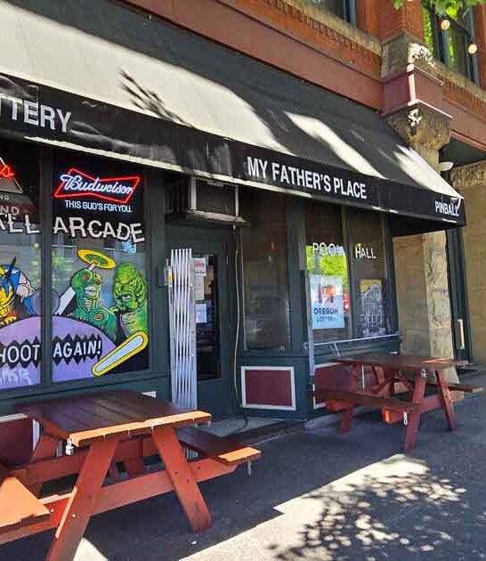 quirky oregon restaurant irresistible ftr