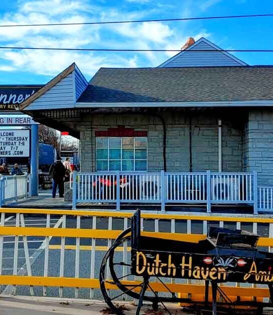 restaurant pennsylvania heart happy ftr