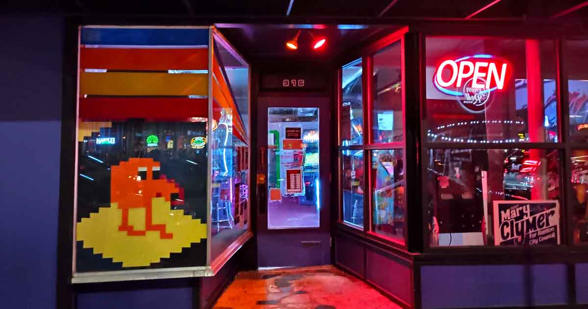 retro time café & bar