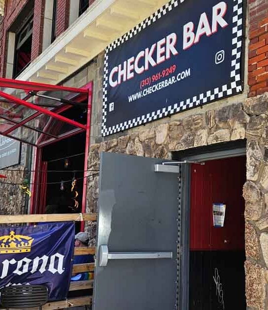 retro michigan bar arcade ftr