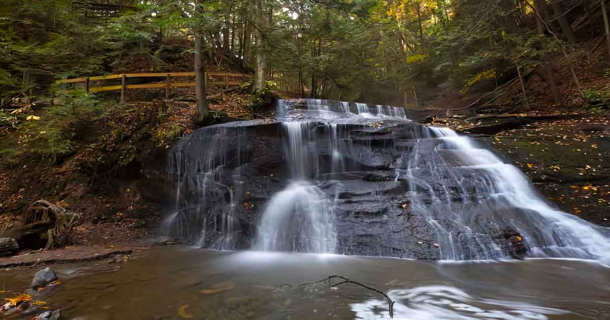 There's A Secret Waterfall In Pennsylvania That Almost Nobody Knows About