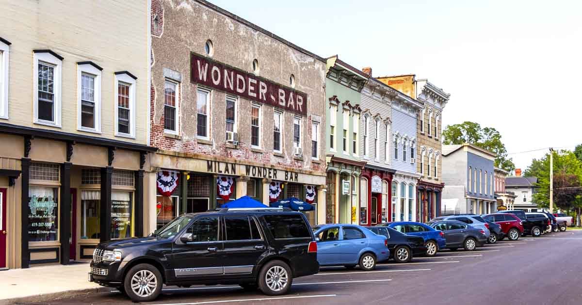 These 10 Sleepy Small Towns In Ohio Are The Perfect Escape From It All