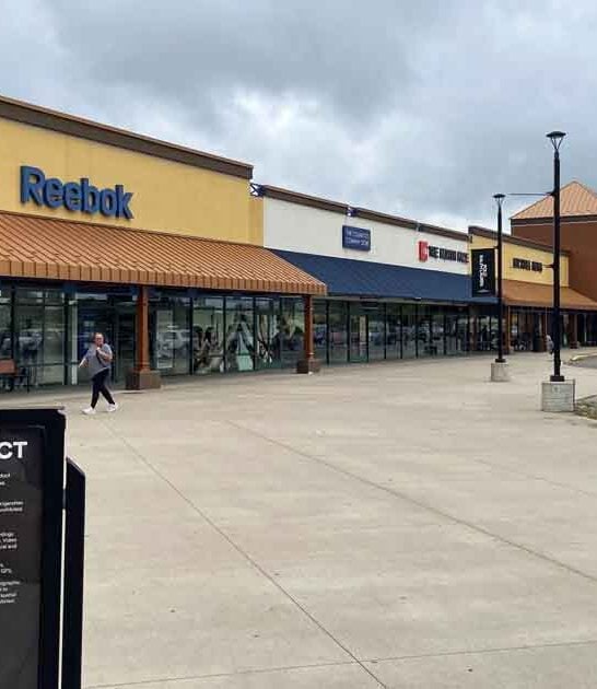 sprawling minnesota outlet mall ftr