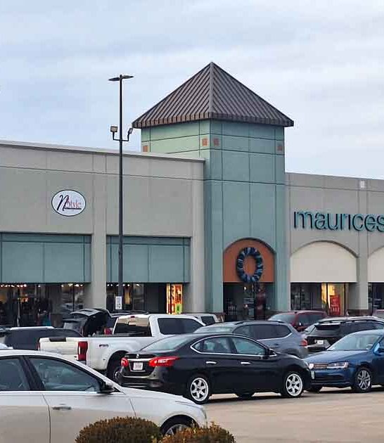 sprawling missouri outlet mall ftr