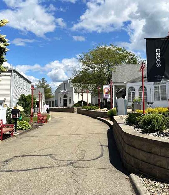 sprawling ohio outlet mall ftr