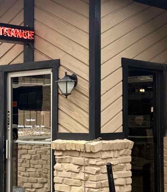 unassuming antique shop indiana ftr