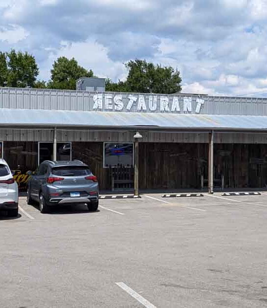 unassuming missouri catfish house ftr