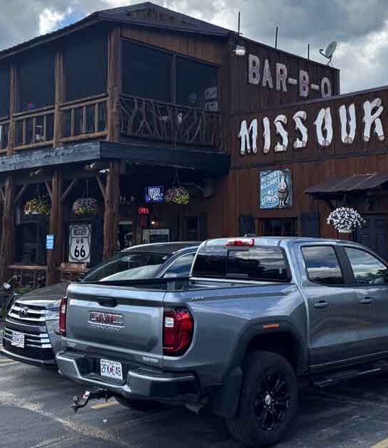 unassuming missouri eatery ribs ftr