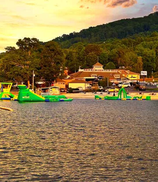 unbelievable floating waterpark georgia ftr