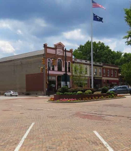 These 11 Underappreciated South Carolina Cities Will Completely Surprise You
