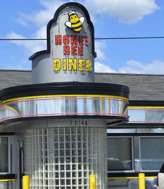 visit charming diners maryland ftr