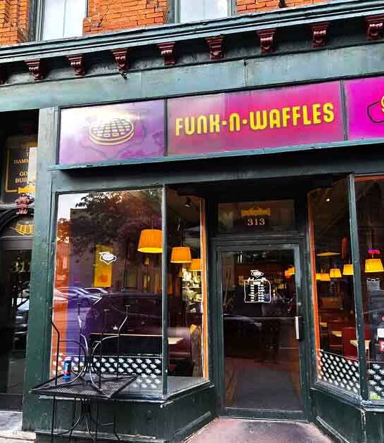 wacky new york restaurants ftr