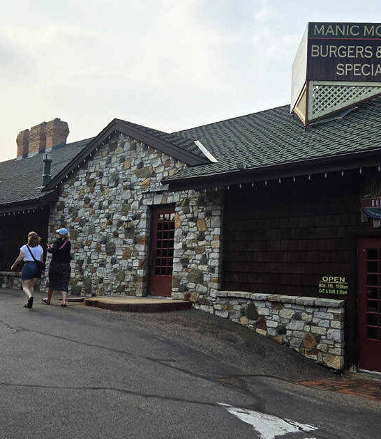 walleye minnesota restaurant tiny ftr
