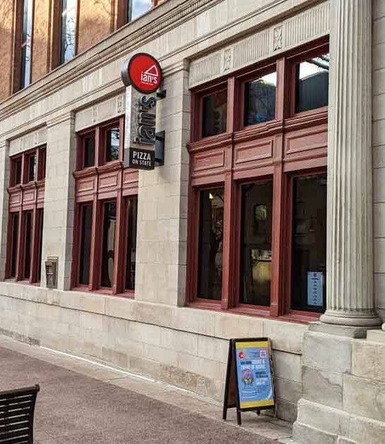 wisconsin pizza joint crowds ftr