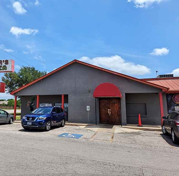 From the outside, Maar's looks like your friendly neighborhood pizza spot with a cosmic secret waiting inside.