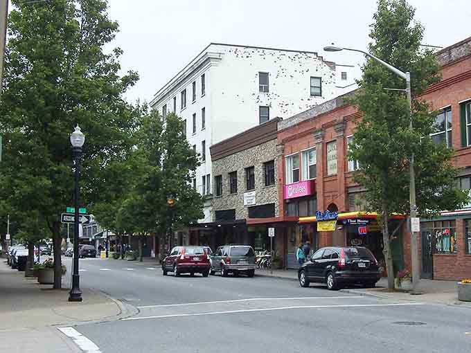 Tree-lined streets and vintage storefronts create the kind of Main Street America that makes you want to park and just wander aimlessly.