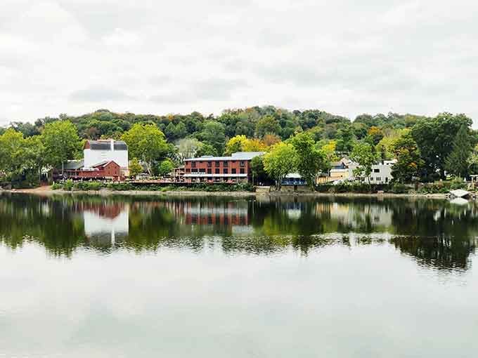 Those ivy-covered brick buildings reflected in the canal water create a scene so perfect it almost seems staged.