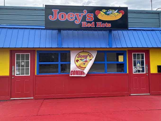 Those bold primary colors aren't just for show, they're practically hollering "great food ahead" from down the block.