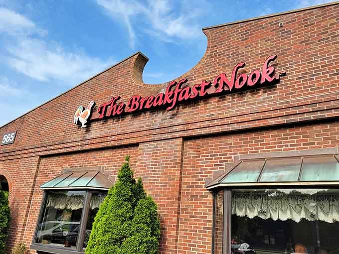 That brick exterior isn't fancy, but it's been calling to hungry folks like a breakfast siren song.