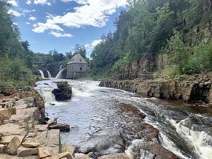 Rainbow Falls earned its name the old-fashioned way: by being absolutely spectacular every single day since forever.