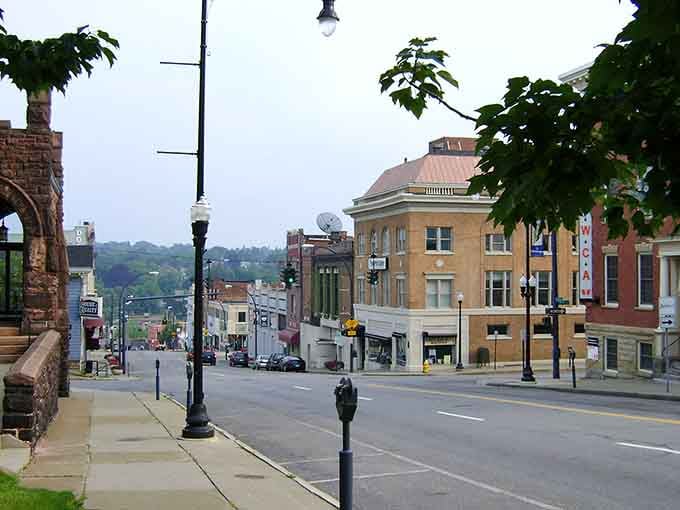 Wide streets, classic storefronts, and actual parking spaces prove small-city charm beats big-city chaos every time.