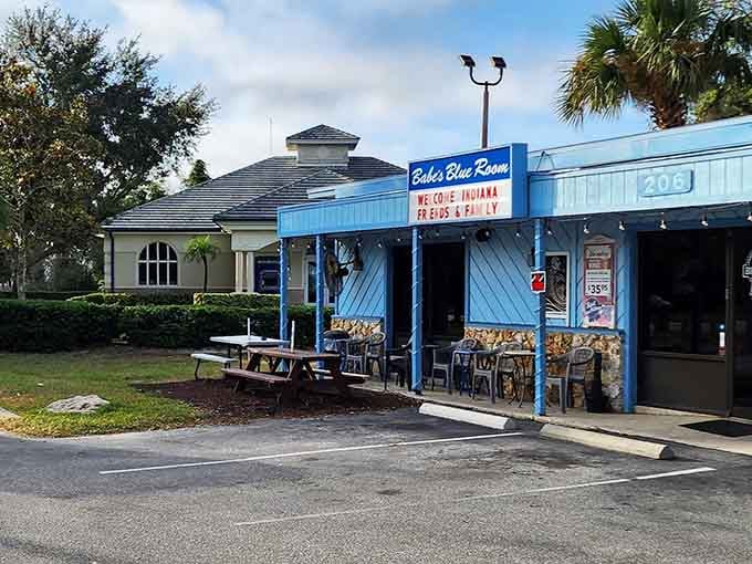 Palm trees, blue skies, and a dive bar serving legendary wings, this is Florida living at its absolute finest.